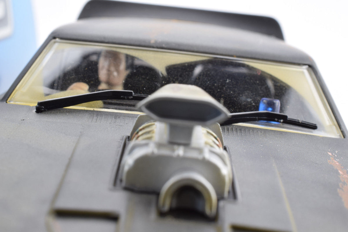 Scalextric "Weathered" Mad Max Ford XB Falcon DPR W/ Lights 1/32 Slot ...